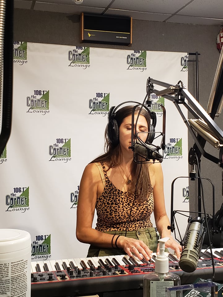 Jillette Johnson – Corner Lounge – 9/22/21 | 106.1 The Corner