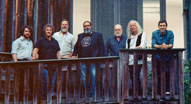 RAILROAD EARTH | 106.1 The Corner